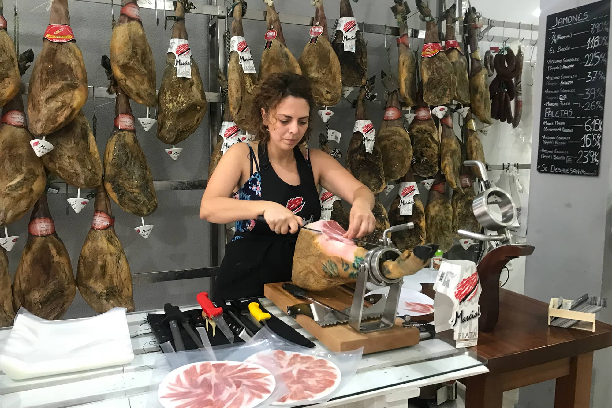 Jamón ibérico: cómo cortarlo de forma que puedas apreciar su sabor